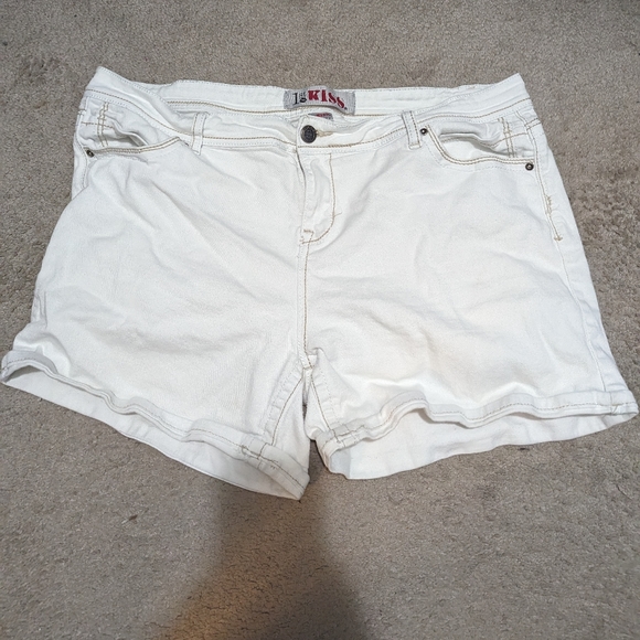 Hot Kiss | Shorts | Plus Size Kiss White Shorts | Poshmark